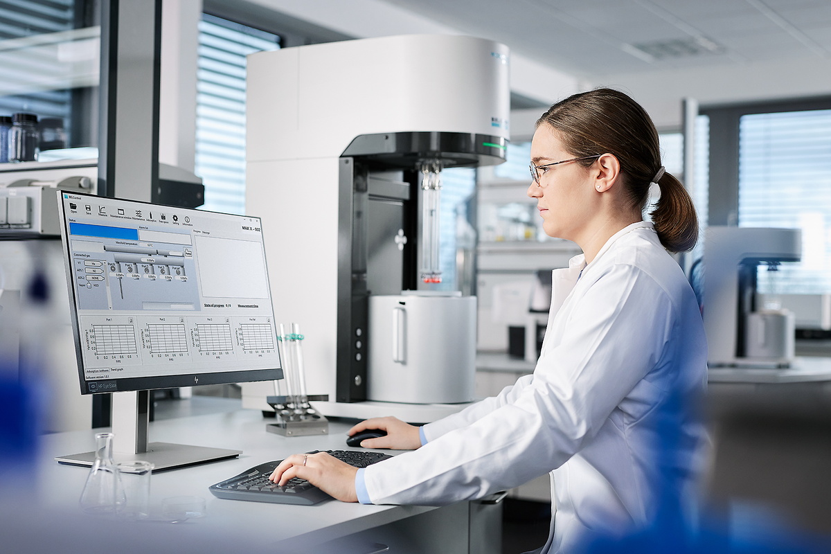 Surface Area & Pore Size Analyzer: Microtrac BELSORP MAX X